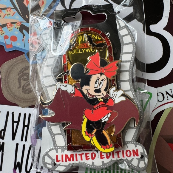 Disney | Accessories | Disney Dssh Halloween Stained Glass Vampires ...